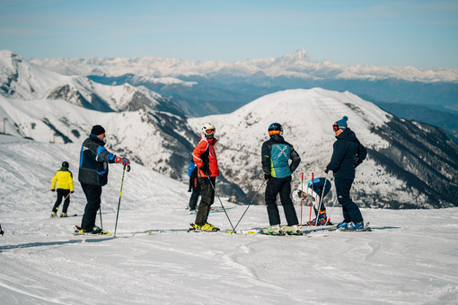 La Polonia sceglie la neve di Limone Piemonte: con il volo Cuneo ...