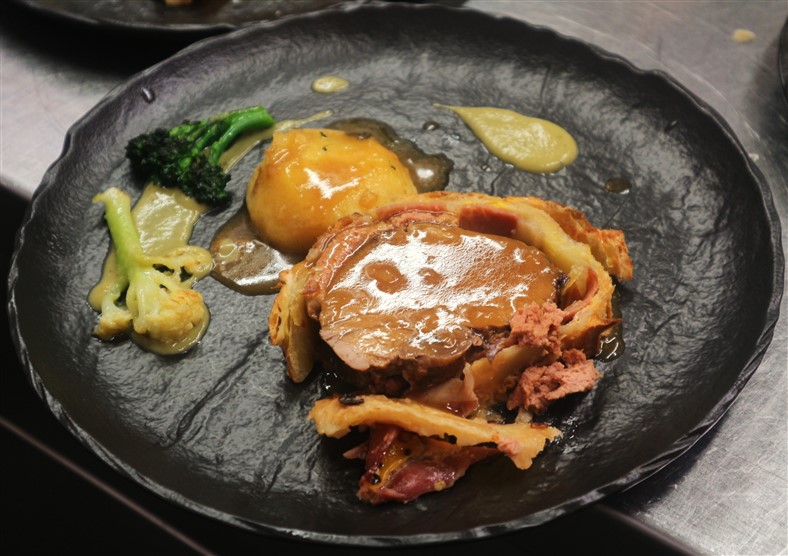 Pigna (IM): tutto esaurito per la cena anni '80 dell’Osteria Martini ...