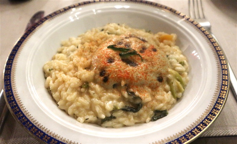 Pigna (IM): tutto esaurito per la cena anni '80 dell’Osteria Martini ...