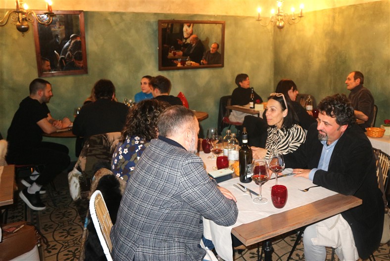 Pigna (IM): tutto esaurito per la cena anni '80 dell’Osteria Martini ...