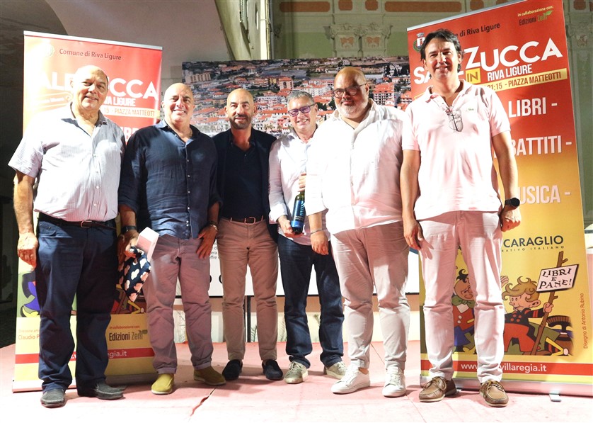 Riva Ligure: a 'Sale in Zucca' bagno di folla e calorosi applausi per ...